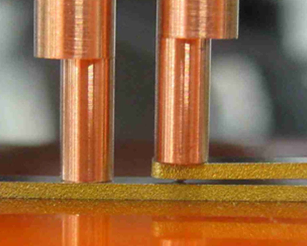 IPB-5000A - 直流インバーター式 - 抵抗溶接機 - アマダ微細溶接事業